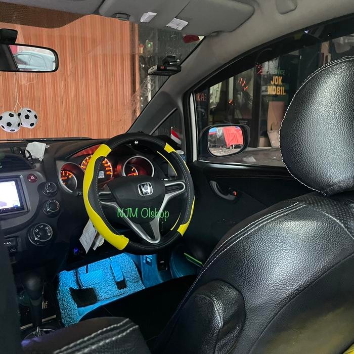 Jual MURAH Sarung stir mobil WRV - Raize - Rocky - Air ev bahan MBtech ...