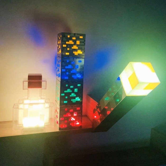 Jual Lampu minecraft torch, bee, creeper, axolotl, potion, ore | Shopee ...