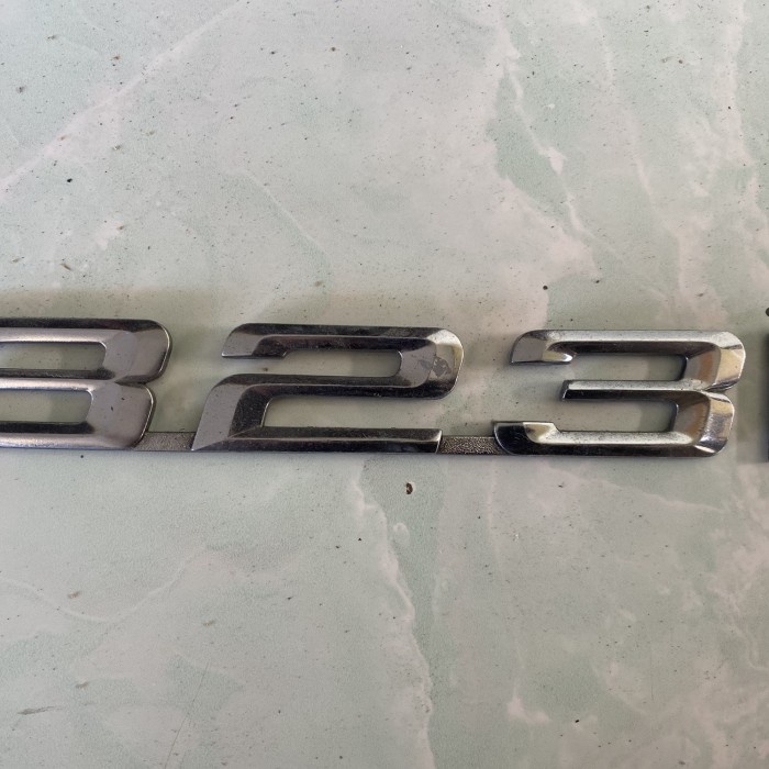Jual Emblem Bmw E36 323I Original Copotan 2Nd | Shopee Indonesia