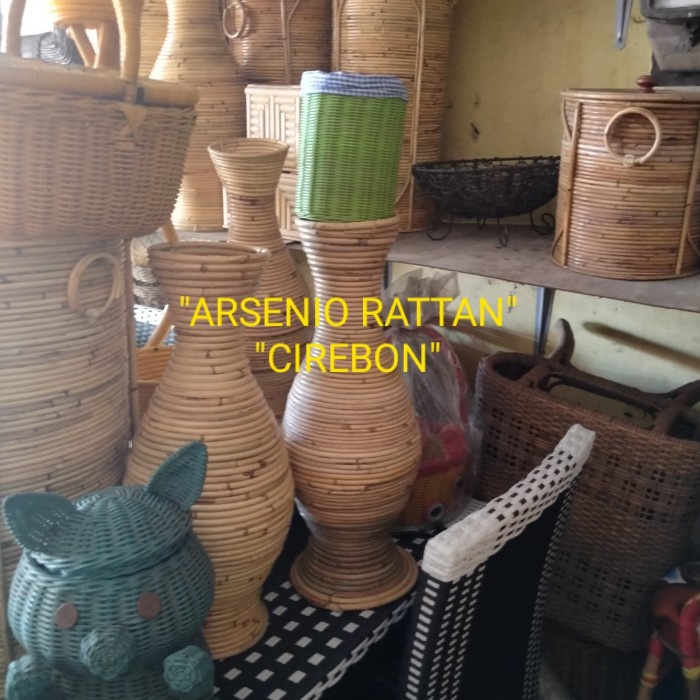 Jual Vas Pot Guci Tempat Bunga Rotan Asli Size 100 cm | Shopee Indonesia