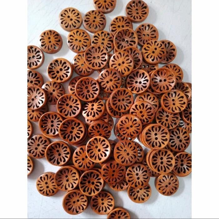 Jual PREMIUM Kancing kayu ukir 2 cm 12 pcs/50 pcs | Shopee Indonesia
