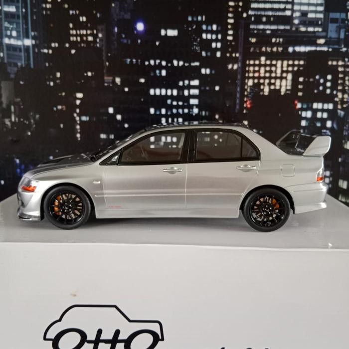 Jual DIECAST MITSUBISHI LANCER EVO 8 MR FQ-400 GREY SKALA 18 BY OTTO ...