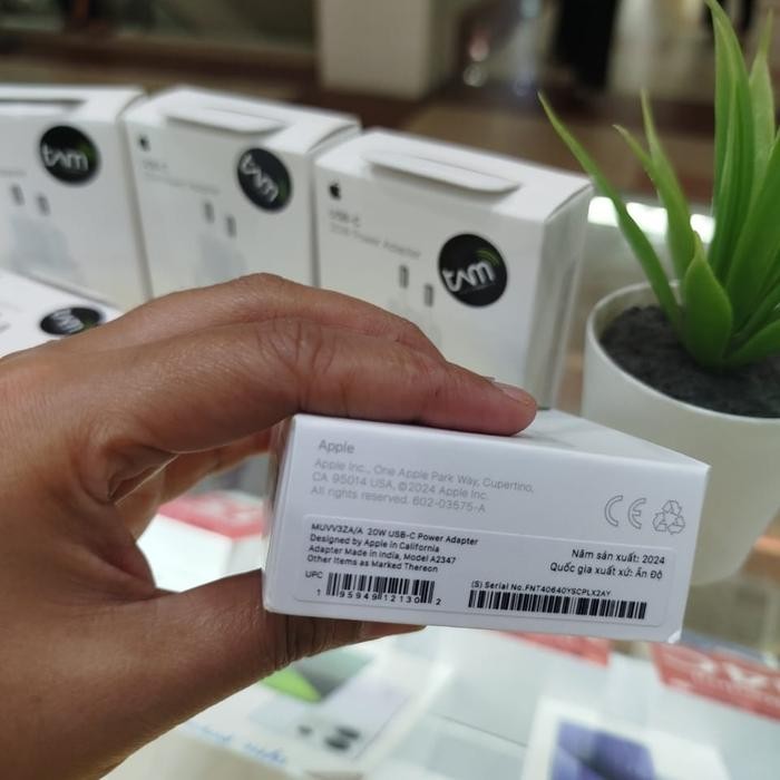 Jual ADAPTOR IPHONE ORIGINAL TYPE C RESMI TAM IBOX 100% ORIGINAL ...