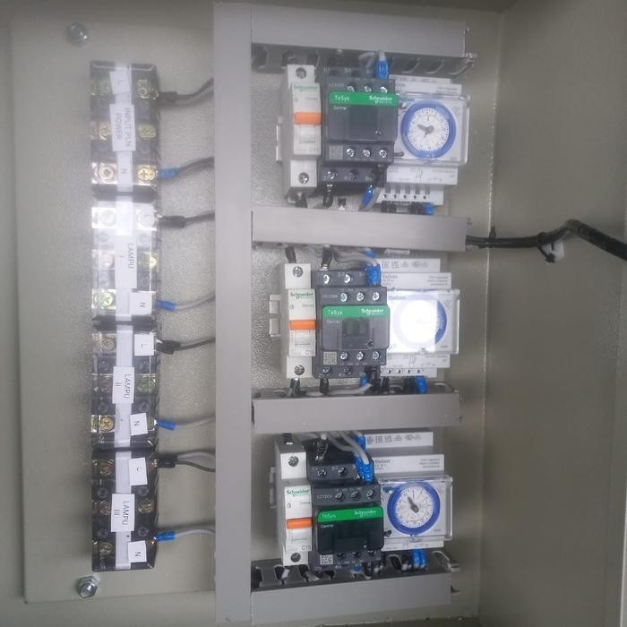 Jual Panel Timer Lampu Taman 3 Output Theben Slu 181D Panel Timer Jadi ...