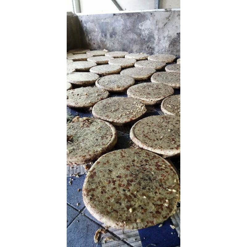 Jual Eumsig Bungkil Kacang Tanah Asli Untuk Bahan Dasar Oncom 900Gr ...