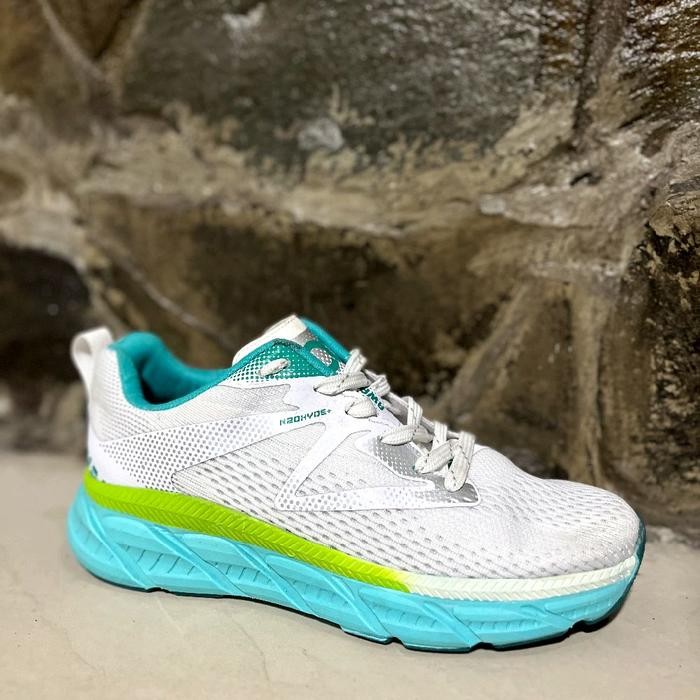 Jual Awake Footwear Sepatu Running Nitrous Putih Tosca Trailrun Outdoor ...