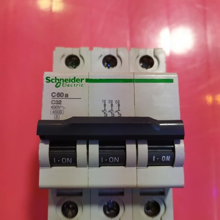 Jual Mcb Schneider C60 3Phase 32A Original | Shopee Indonesia