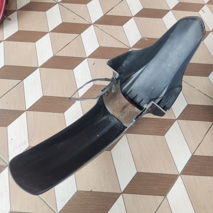 Jual Stay Ft Fender Besi Bracket Breket Dan Spakbor Depan Honda Cs1 ...