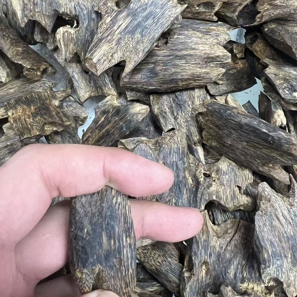 Jual 10g Cambodian Super Bakhoor Oud Oudh Kynam Incense Palo Santo ...