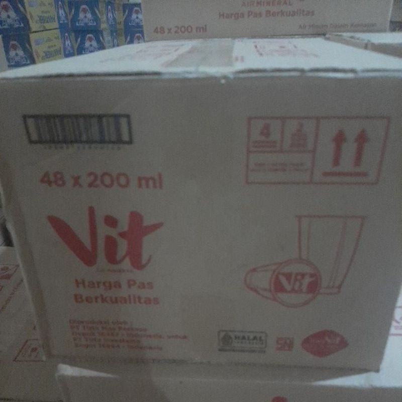Jual AIR MINERAL VIT GELAS 200ML X 48 PCS (1DUS) | Shopee Indonesia