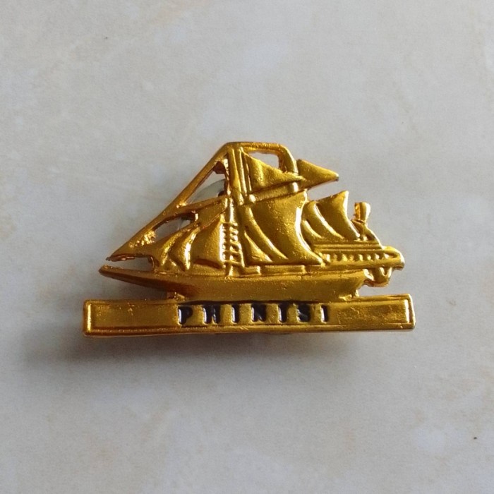 Jual JTTOP" PIN LAMBANG KAPAL PHINISI MAGNET KUNINGAN | Shopee Indonesia