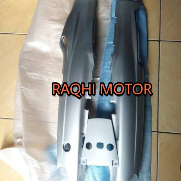 Jual Body Belakang Yamaha Fizr Silver / F1Zr / Force - Pnp Vega Lama ...