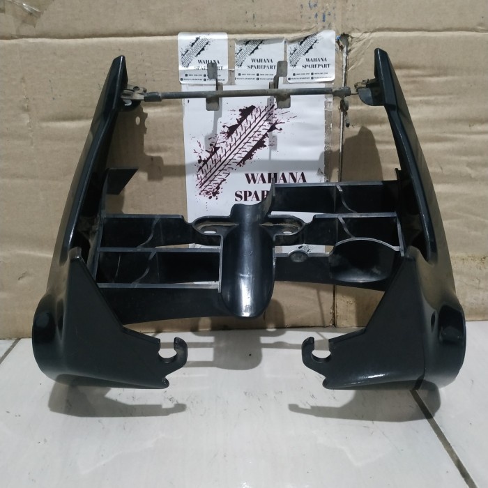 Jual Air Shroud Air Guide Yamaha Byson Hitam - Sparepart Motor Second ...