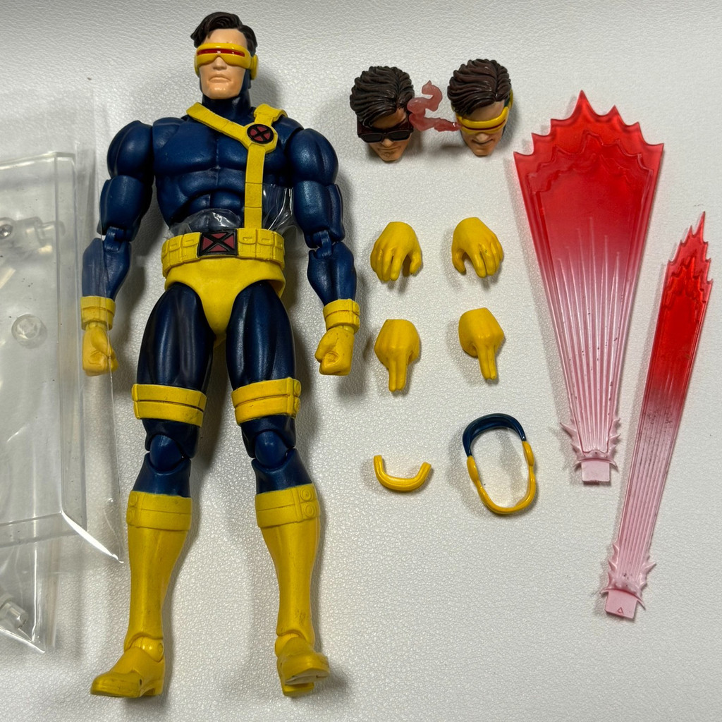 Jual Mafex X-Men Cyclops Laser Action Figure Model Toy Scott Summers ...