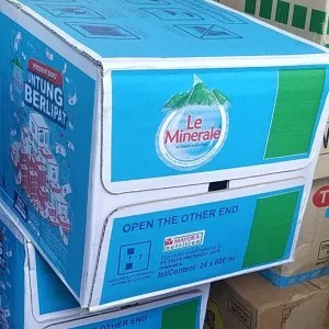 Jual 1 Dus Le Minerale Tanggung 600ml isi 24 | Shopee Indonesia
