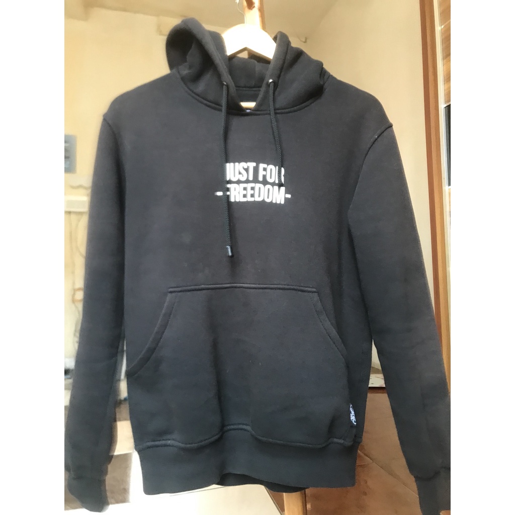Jual Thrift Sweater Pria (M) | Shopee Indonesia