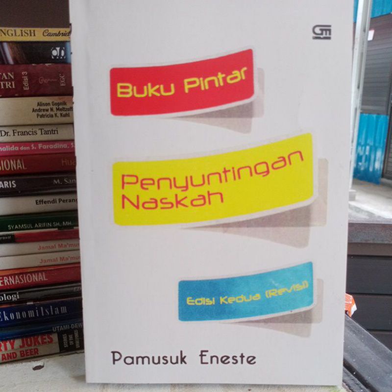 Jual buku pintar penyuntingan naskah edisi kedua revisi pamusuk eneste | Shopee Indonesia