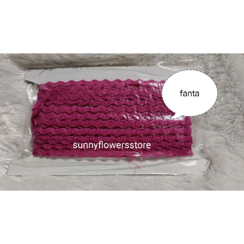 Jual Renda zig -zag/ biku biku lebar 0,5 cm isi 18 meter | Shopee Indonesia
