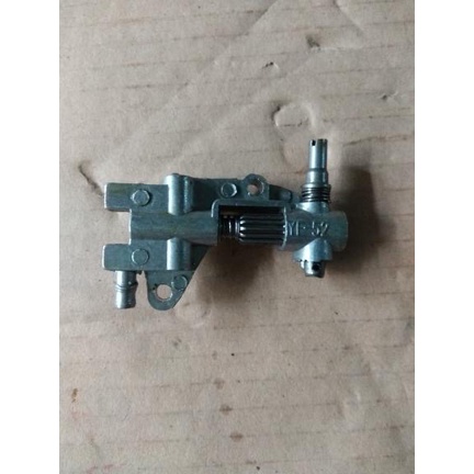 Jual Chainsaw Pompa oli kecil tipe 5200 | Shopee Indonesia