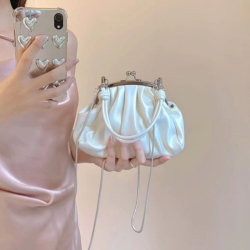 Jual Tas klip ceruk lucu lipit tas rantai 2023 tas pangsit portabel tas ...