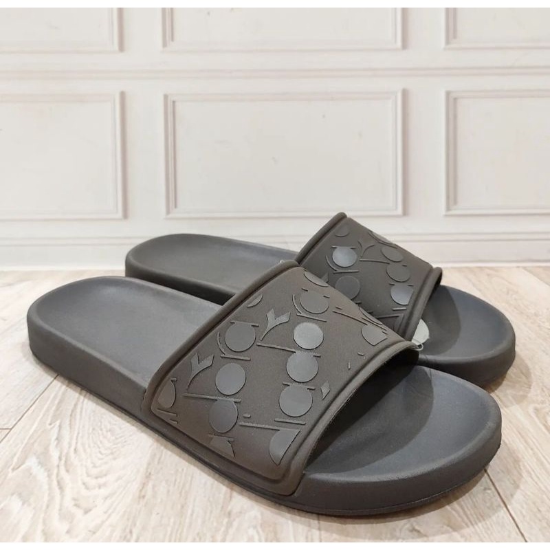 Jual Sandal Selop Slipper DIADORA Tonio (Dari Grey) | Shopee Indonesia