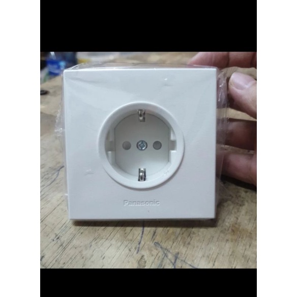 Jual Stop kontak inbow panasonic stop kontak listrik putih / silver / hitam inbow | Shopee Indonesia