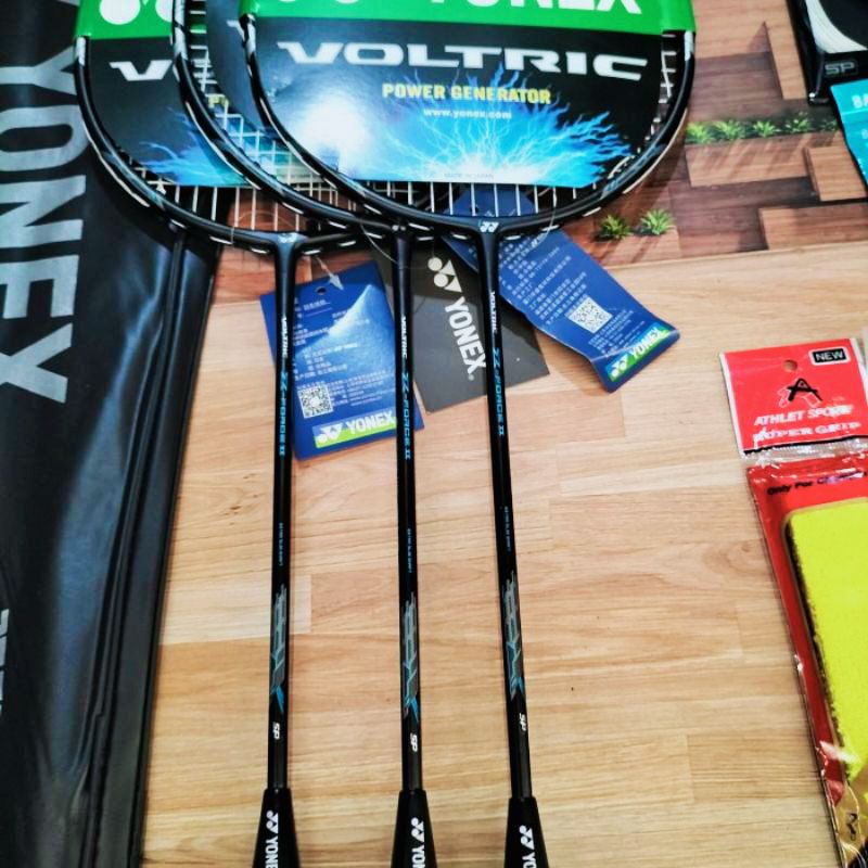 Jual YONEX VOLTRIC Z FORCE 2 FREE TAS DAN GRIP | Shopee Indonesia