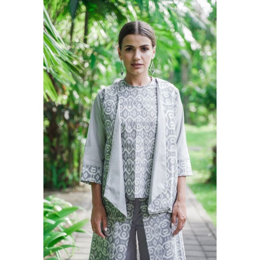 Jual Cap Bali Outer Endek Panjang Bulet Grey | Shopee Indonesia