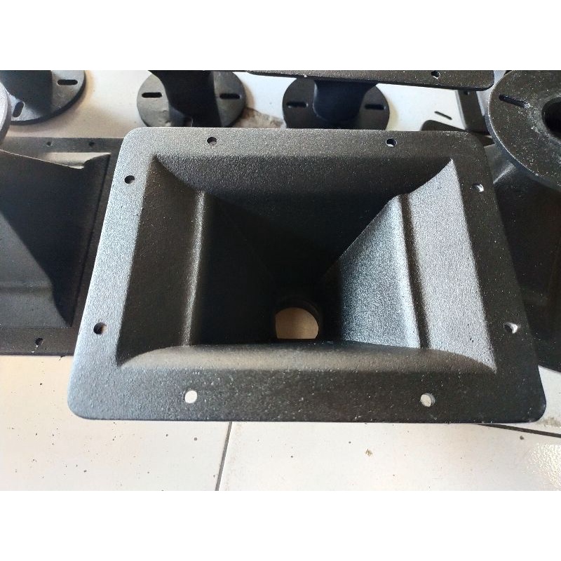 Jual corong Horn tweeter cor besi diral Harmonisasi Sempurna dengan ...