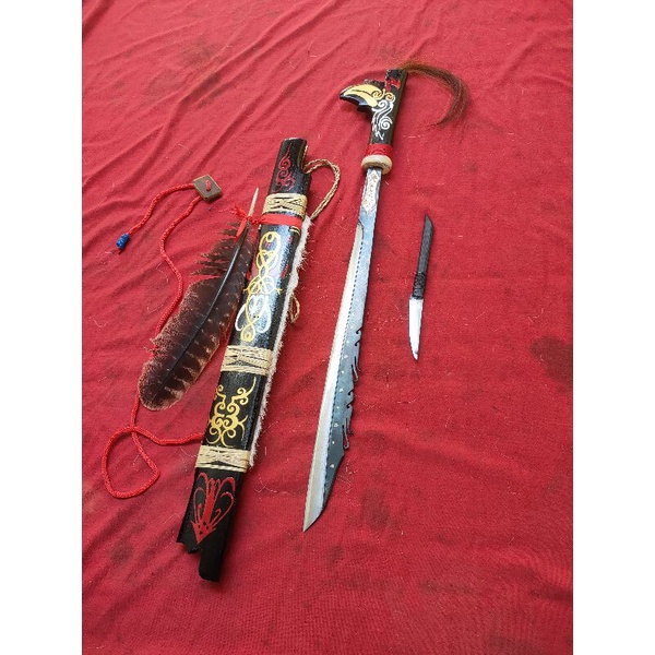 Jual Mandau ukir motif enggang senjata dayak Kalimantan | Shopee Indonesia