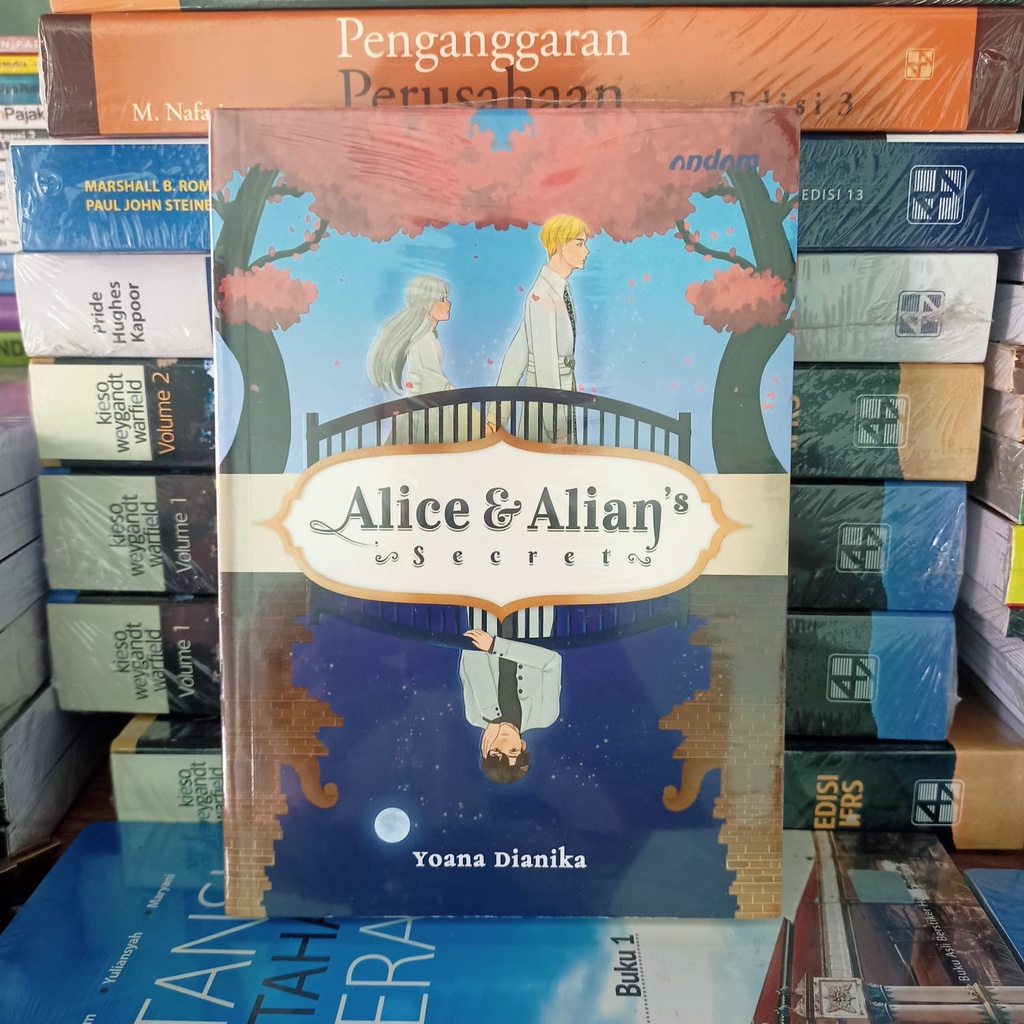 Jual Buku Alice & Alian's Secret Alice & Alians Secret - Yoana Dianika ...