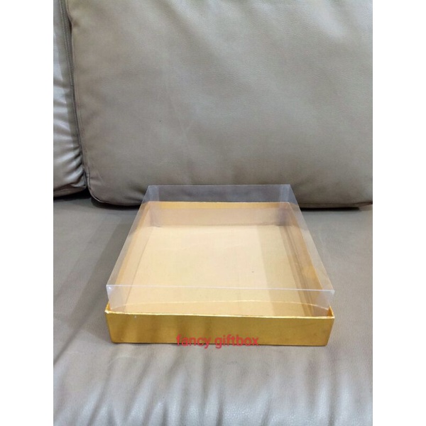 Jual kotak giftbox tutup mika Polos size 30x30 x tggi 10 cm dan 25x25 x ...