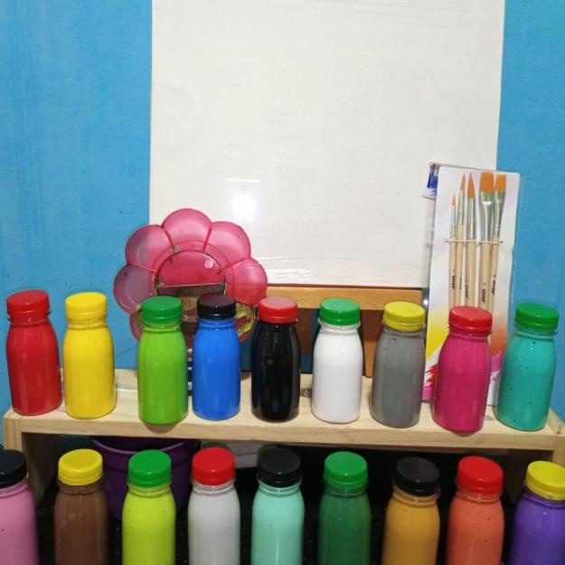 Jual paket hemat melukis(4 botol cat akrilik+bak cat+5kuas lukis ...