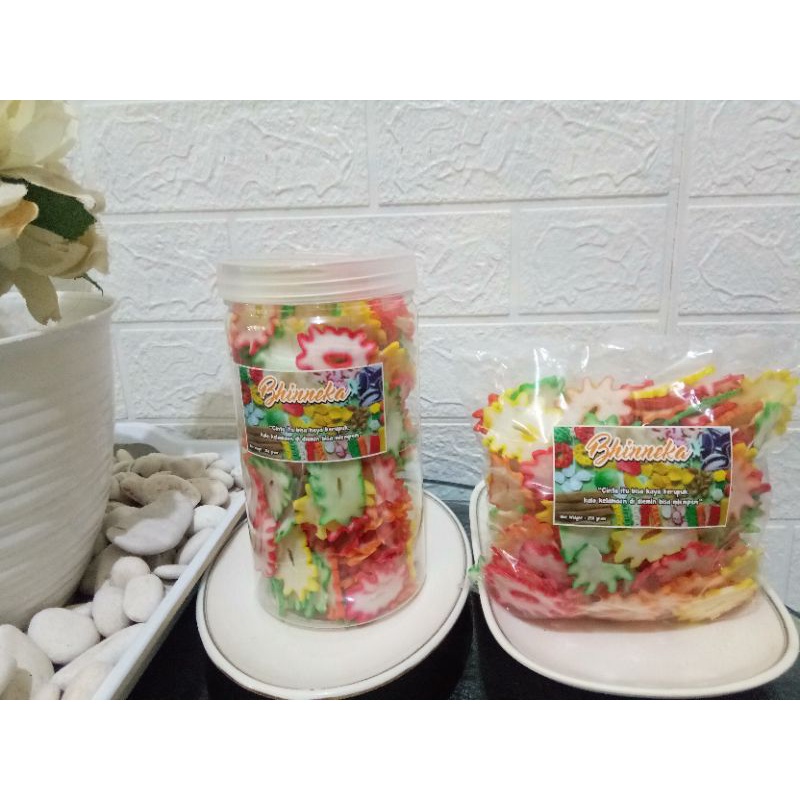 Jual Kerupuk mentah/kerupuk tersanjung/kerupuk bintang /kerupuk bunga ...