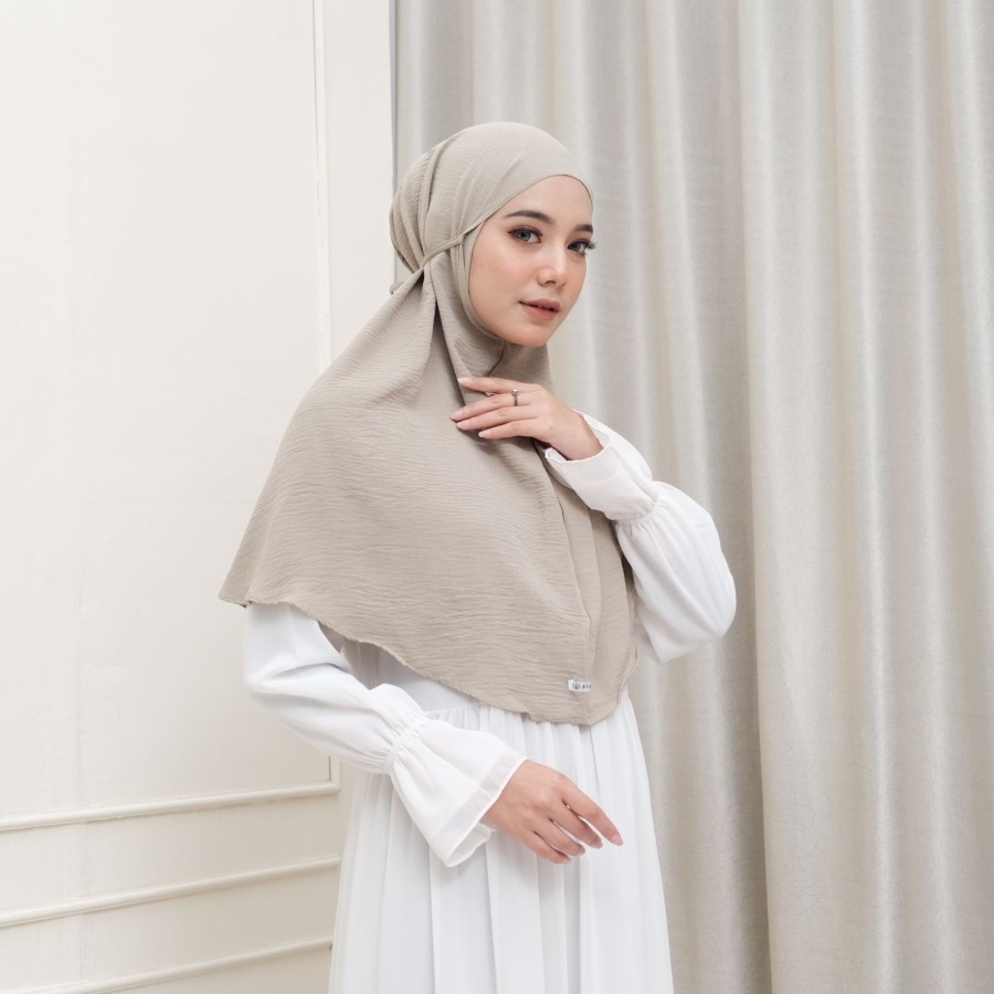 Jual Bergo Crinkle Airflow / Hijab Crinkle | Shopee Indonesia