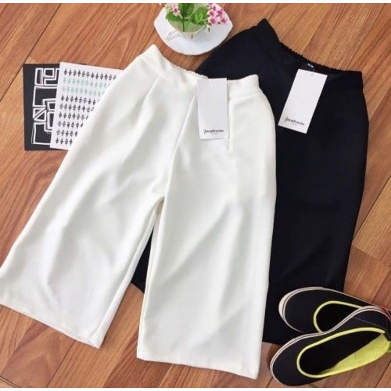 Jual CELANA PENDEK JUMBO 7/8 BAHAN SCUBA / KULOT JUMBO BIG SIZE PENDEK ...