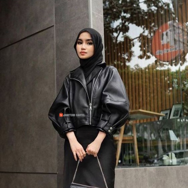 Jual JNK x SALWA - Jaket Wanita Single Breasted Punk Pendek Women Crop ...