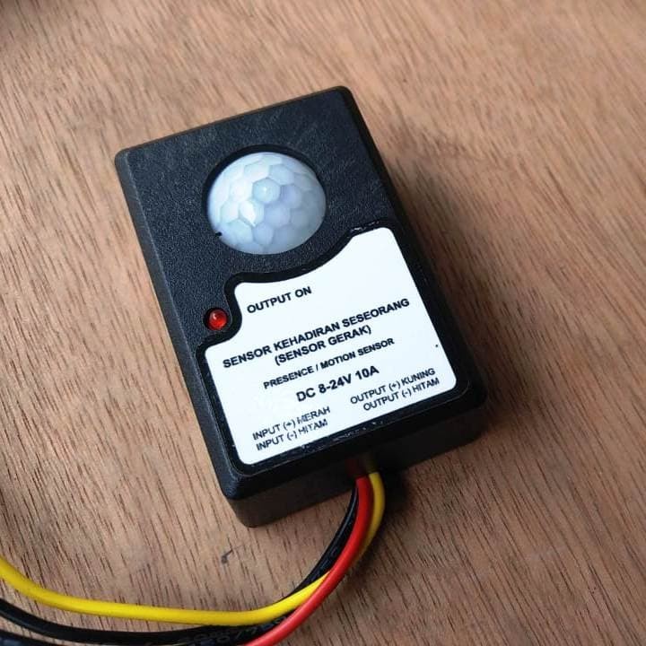 Jual Saklar sensor gerak DC 10A 12V (8-24V) PIR otomatis wih casing ...