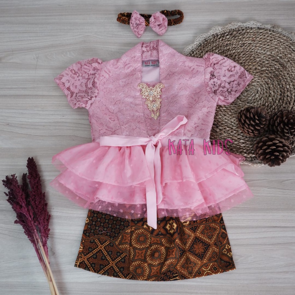Jual Kebaya Bayi / Set Kebaya Baby / Kebaya Anak Maheswari Rok Jagat ...
