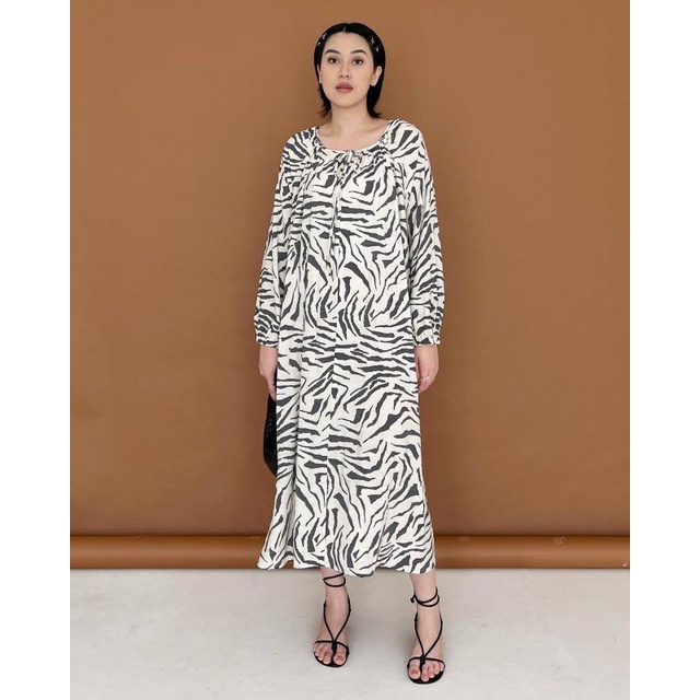 Jual TRICK & TRICKY SELENE DRESS PATTERN | Shopee Indonesia