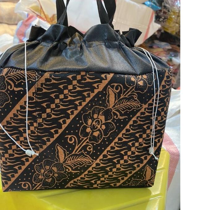 Jual HARGA LUSIN ISI 12 PCS- TAS SERUT 22 BATIK BUNGA NEW | Shopee Indonesia