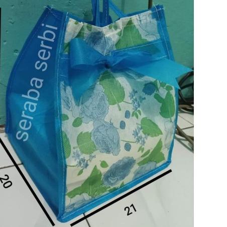 Jual tas pita box 20 x 20 tas spunbond tas hajatan tas syukuran tas besek tas box nasi tas kotak ...