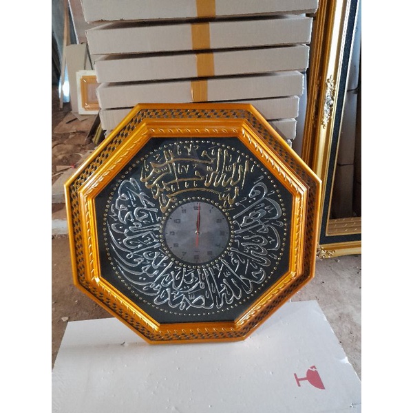 Jual jam kaligrafi segi8 warna kuning emas diameter 75 dari jayu jati ...