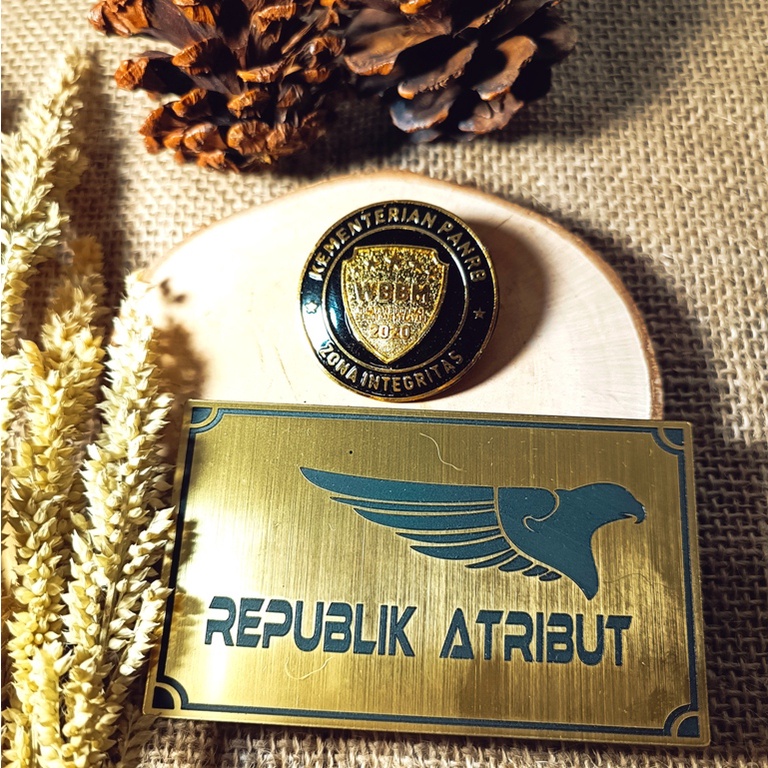 Jual PIN WBBM 2022 2021 2020 MAGNET | ZONA INTEGRITAS | Shopee Indonesia