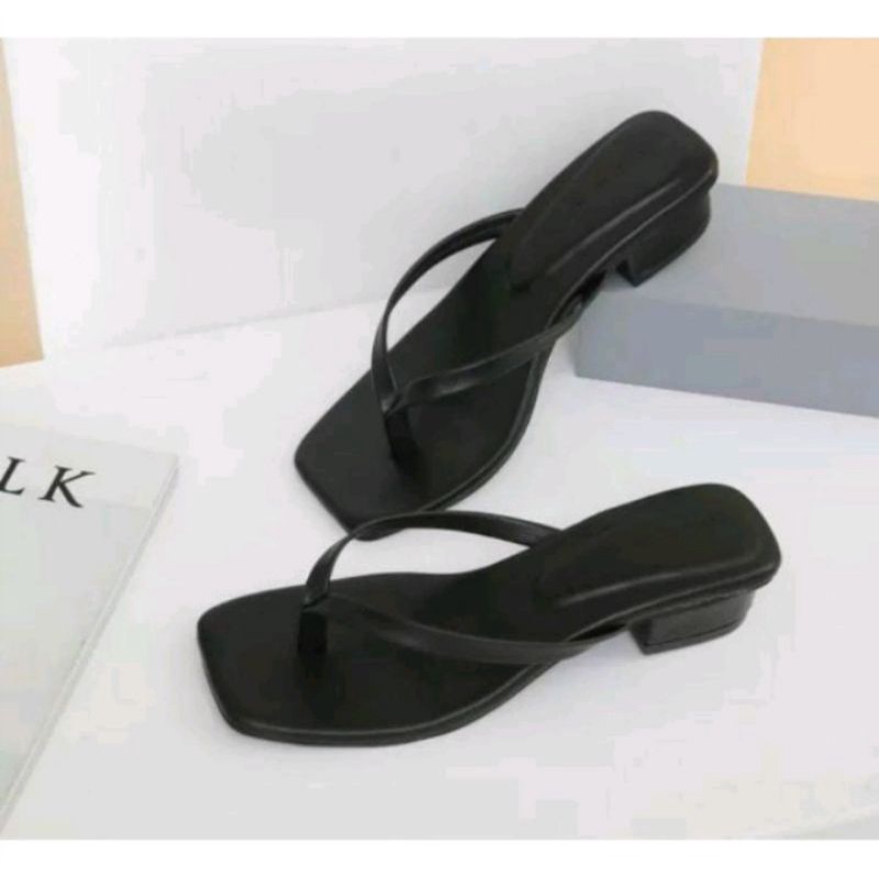 Jual sendal wanita hak 3 cm jepit simple kekinian IGB12 | Shopee Indonesia