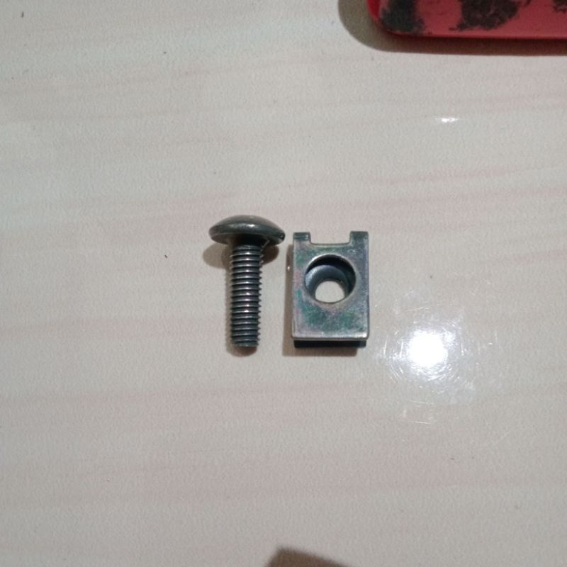 Jual Baut klip batok body motor honda karisma M5 ( 1 biji ) | Shopee ...