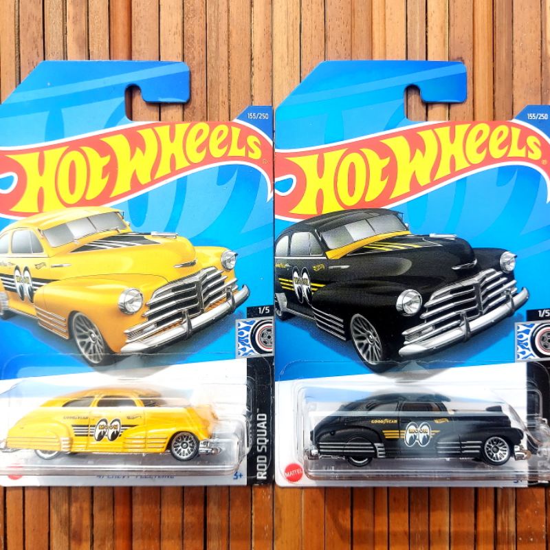 Jual HOTWHEELS 47 1947 CHEVY FLEETLINE 2022 KUNING HITAM - MOONEYES ...