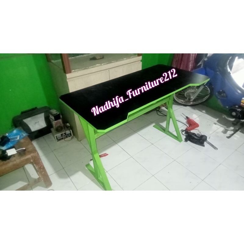 Jual Meja Lipat Dinding Model Meja Gaming P80cm x L40cm x T2cm | Shopee ...