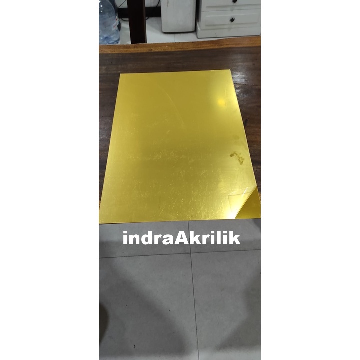 Jual Custom Akrilik Mirror Emas tebal 2mm Rp.50/cm persegi | Shopee ...