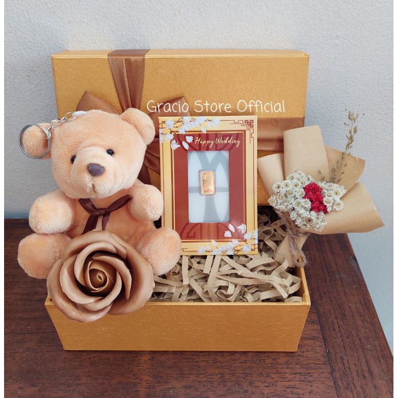 Jual TERBARU GIFT BOX EDISI HAPPY WEDDING NUANSA GOLD HAMPERS LM ANTAM ...